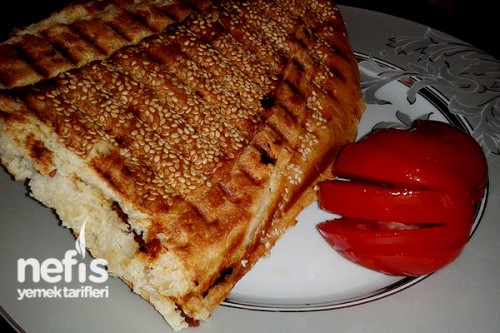 Sucuklu Tost - Nefis Yemek Tarifleri