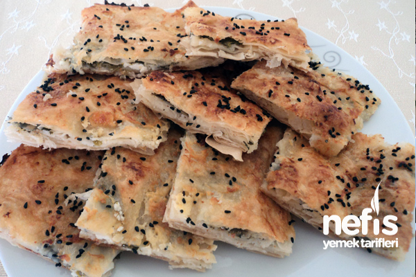 Ispanaklı Tepsi Böreği Tarifi - Nefis Yemek Tarifleri