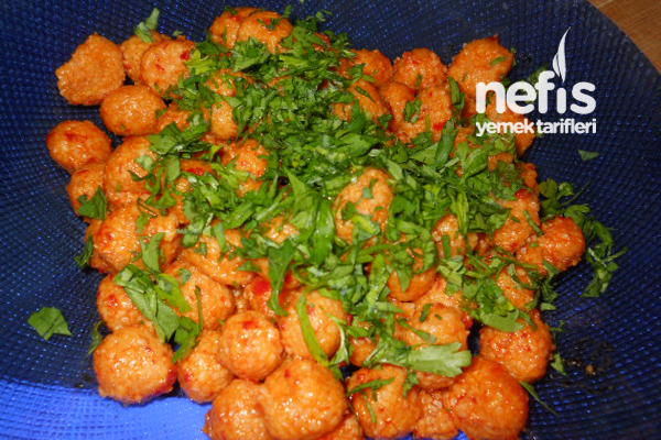 Bulgurlu Misket Köfte Yapımı - Nefis Yemek Tarifleri