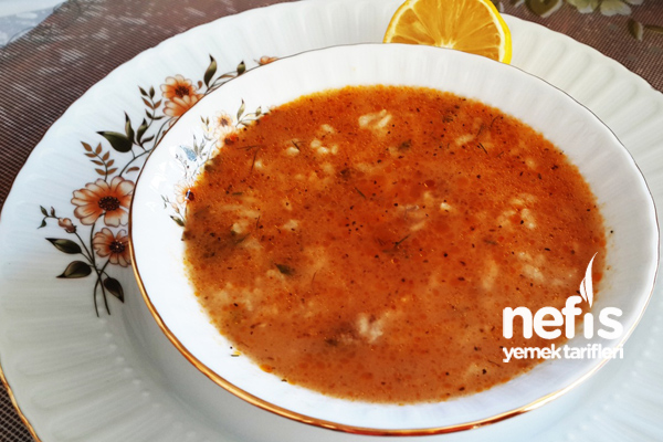 Et Sulu Pirinç Çorbası - Nefis Yemek Tarifleri