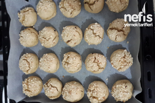 Nescafeli Fındıklı Kurabiye - Nefis Yemek Tarifleri