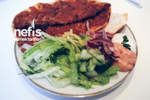 Fırın Lahmacun - Nefis Yemek Tarifleri