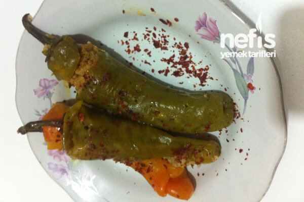 Köy Biberi Dolması - Nefis Yemek Tarifleri