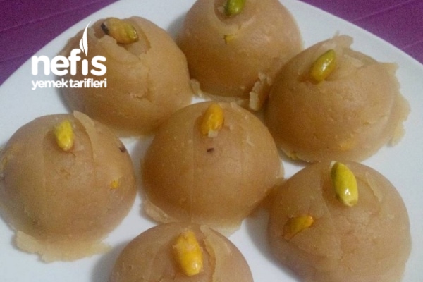 Antep Fıstıklı Un Helvası - Nefis Yemek Tarifleri