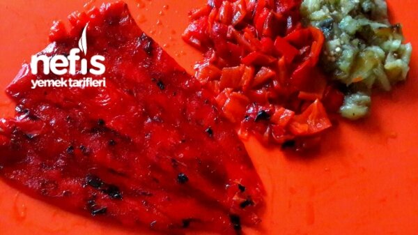 Közlenmiş Kapya Biberli Patlıcan Tarator - Nefis Yemek Tarifleri