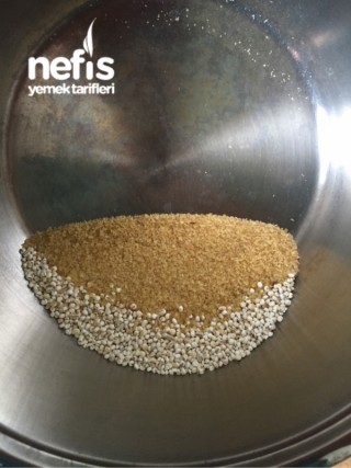 Buğdaylı Ve İnce Bulgurlu Çorba - Nefis Yemek Tarifleri