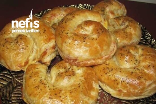 Çok Kolay Ve Bir O kadar Leziz Mayalı Börek - Nefis Yemek Tarifleri