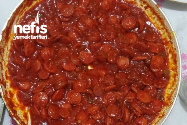 Leziz Soslu Sosis - Nefis Yemek Tarifleri