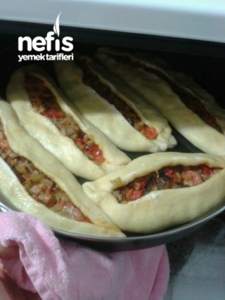 Sebzeli Pide - Nefis Yemek Tarifleri