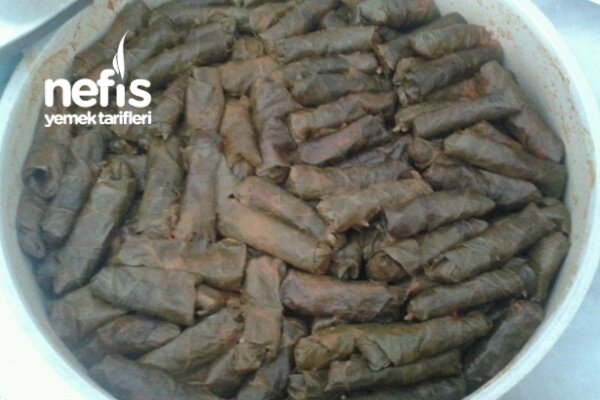 Etli Sarma Yapımı - Nefis Yemek Tarifleri