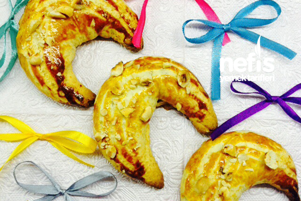 Kakaolu Ay Çöreği - Nefis Yemek Tarifleri