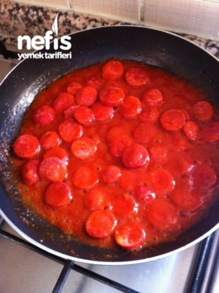 Soslu Sosis Tarifi - Nefis Yemek Tarifleri