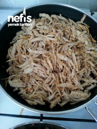 Tavuklu Kaşarlı Pide - Nefis Yemek Tarifleri