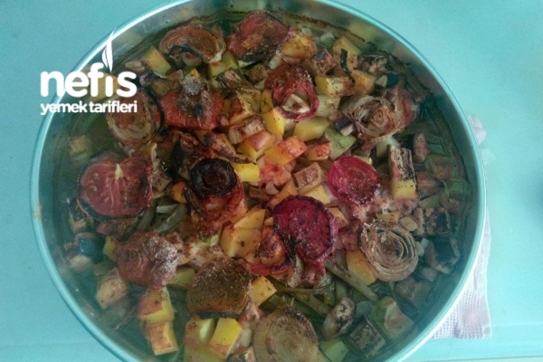 Nefis Fırında Tavuklu Türlü - Nefis Yemek Tarifleri