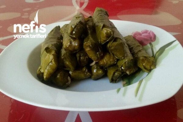 Zeytinyağlı Yaprak Sarma Yapımı - Nefis Yemek Tarifleri - #1183805