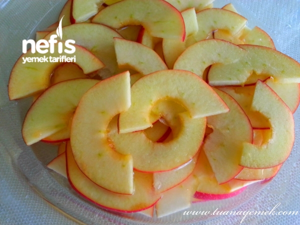 Gül Şekilli Elmalı Pay - Nefis Yemek Tarifleri