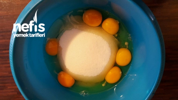 Kaymaklı Kek Tatlısı - Nefis Yemek Tarifleri