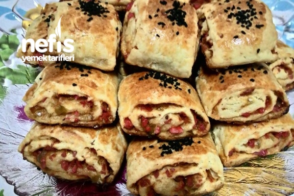 Sosisli Çörekler - Nefis Yemek Tarifleri