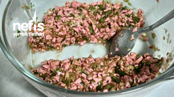 Sosisli Çörekler - Nefis Yemek Tarifleri