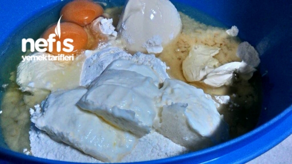 Sosisli Çörekler - Nefis Yemek Tarifleri