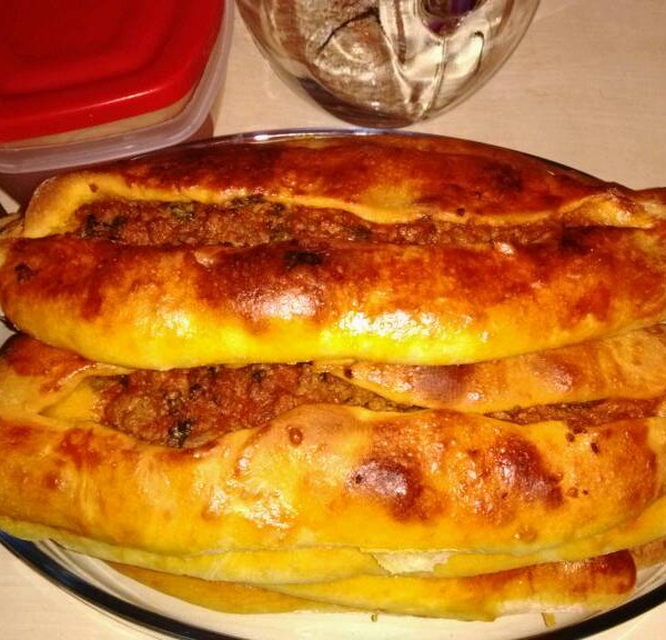 Kıymalı Pide - Nefis Yemek Tarifleri
