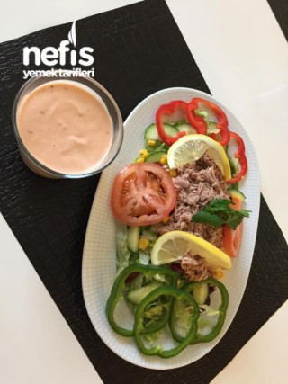 Soslu Ton Balık Salatası - Nefis Yemek Tarifleri