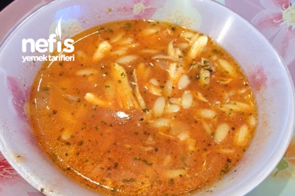 Şehriyeli Tavuklu Ekşili Çorba - Nefis Yemek Tarifleri