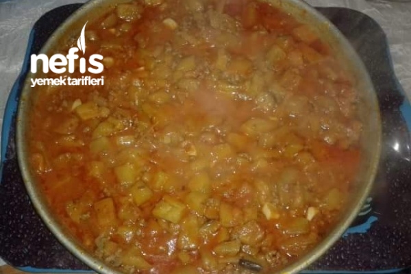 Musakka Yemeği - Nefis Yemek Tarifleri