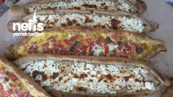 Pide (Peynirli-Sebzeli) - Nefis Yemek Tarifleri