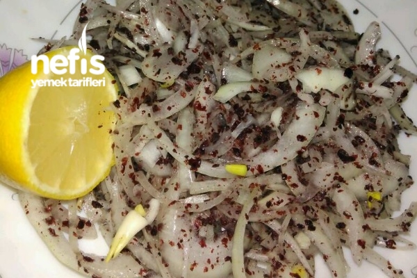 Acil Durum Salatası ( Soğan Sumaklama) - Nefis Yemek Tarifleri