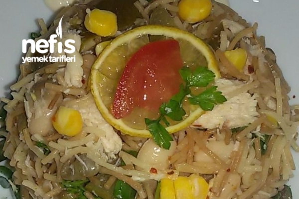 Şehriyeli Tavuk Salata Tarifi - Nefis Yemek Tarifleri