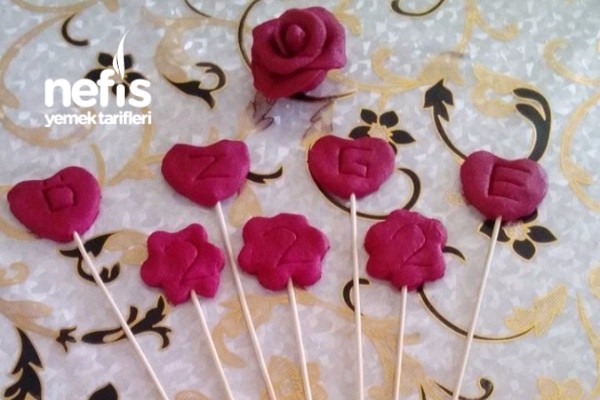 Şeker Hamuru Nasıl Yapılır, Açılır? - Nefis Yemek Tarifleri