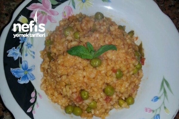 Bezelyeli Sebzeli Bulgur Pilavı - Nefis Yemek Tarifleri