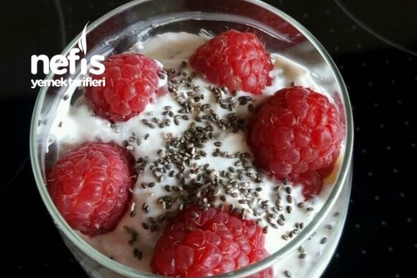 Chia Tohumlu Ahududuli Quark (Lor)Dessert - Nefis Yemek Tarifleri