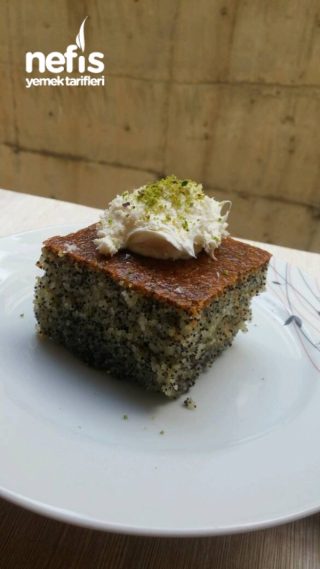 Haşhaşlı Kaymaklı Revani - Nefis Yemek Tarifleri