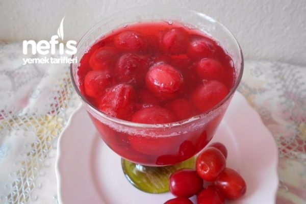 Kızılcık (Kiren) Komposto - Nefis Yemek Tarifleri