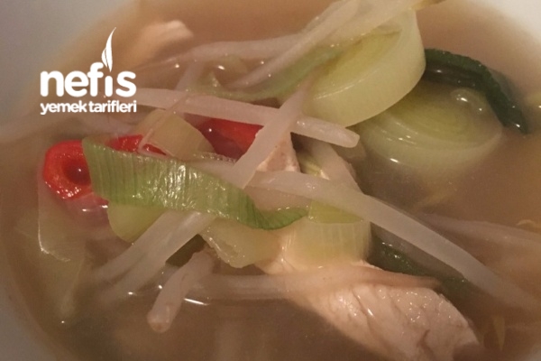 Asya Usulü Tavuklu Noodle Çorbası - Nefis Yemek Tarifleri