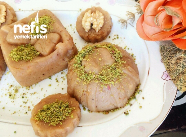 Un Helvası (Orjinal Lezzet Püf Noktalarıyla) - Nefis Yemek Tarifleri