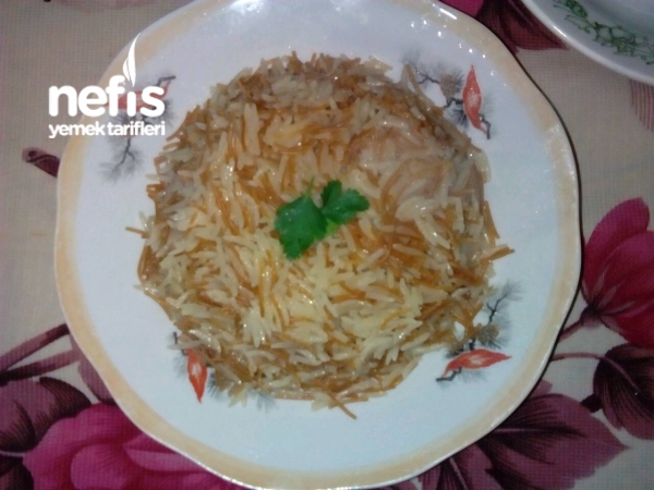 Şehriyeli İran Pilavı - Nefis Yemek Tarifleri