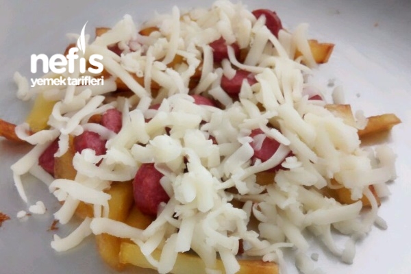 Bol Kaşarlı Sosisli Patates - Nefis Yemek Tarifleri