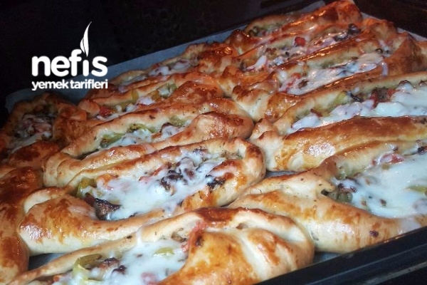 Tavuklu Pide - Nefis Yemek Tarifleri - #3357653