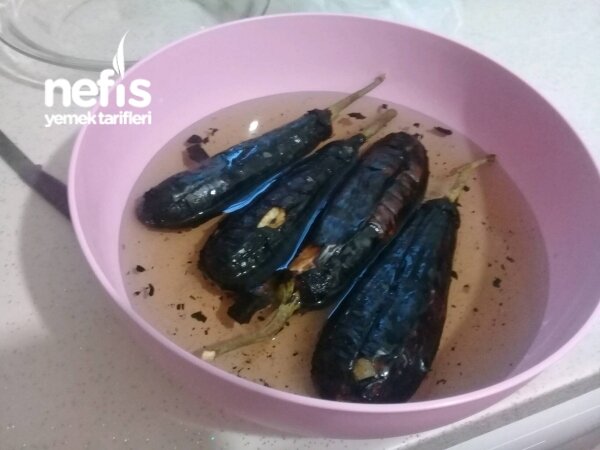 Patlıcan Salata (Kavurmadan Aşamalı Resim) - Nefis Yemek Tarifleri