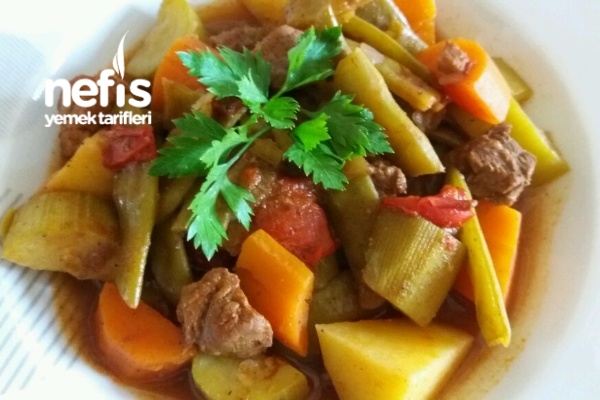 Bol Baharatlı Etli Türlü - Nefis Yemek Tarifleri