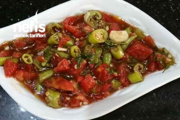 Domatesli Süs Biber Turşusu - Nefis Yemek Tarifleri