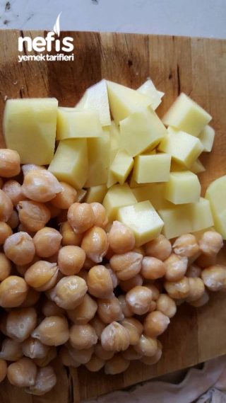 Tavuklu Kara Buğday (Greçka) Pilavı - Nefis Yemek Tarifleri