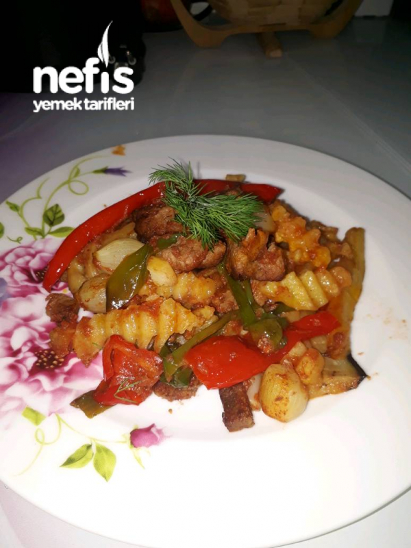 Etli Türlü Oturtma - Nefis Yemek Tarifleri