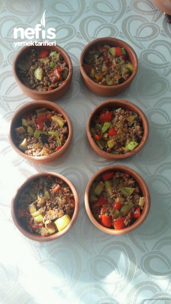 Beşamel Soslu Kıymalı Sebze Güveç - Nefis Yemek Tarifleri