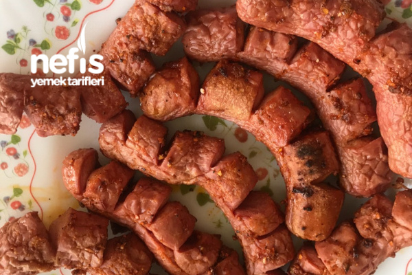 Fırında Sarımsaklı Soslu Sosis - Nefis Yemek Tarifleri