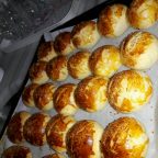 Pastane Poğaçası Tarifi - Nefis Yemek Tarifleri - Canan Gunduz