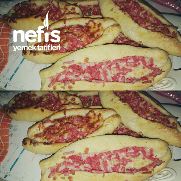 Kaşarlı Sosisli Pide - Nefis Yemek Tarifleri
